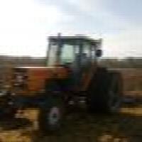 New Holland T 7070